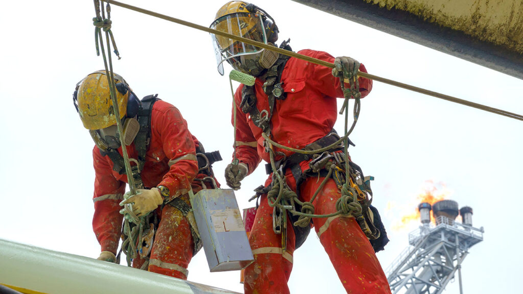How Permit to Work Systems Improve Site Safety